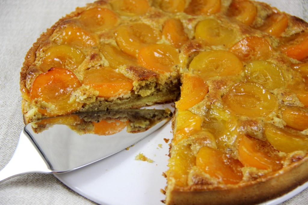 Tarte abricot pistache et crème d'amande - Mangez-Moi.fr